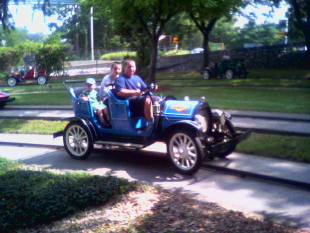 Twin Turnpike - Classic Cars - Coasterpedia - The Amusement Ride Wiki