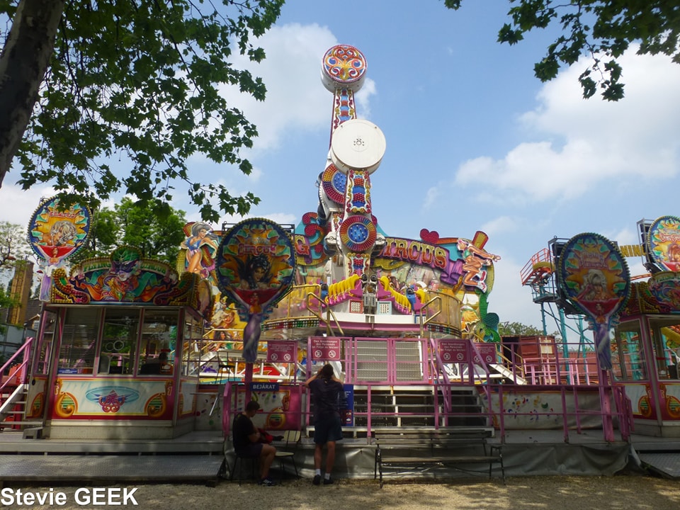 Flying Circus (Peter Barth) - Coasterpedia - The Amusement Ride Wiki