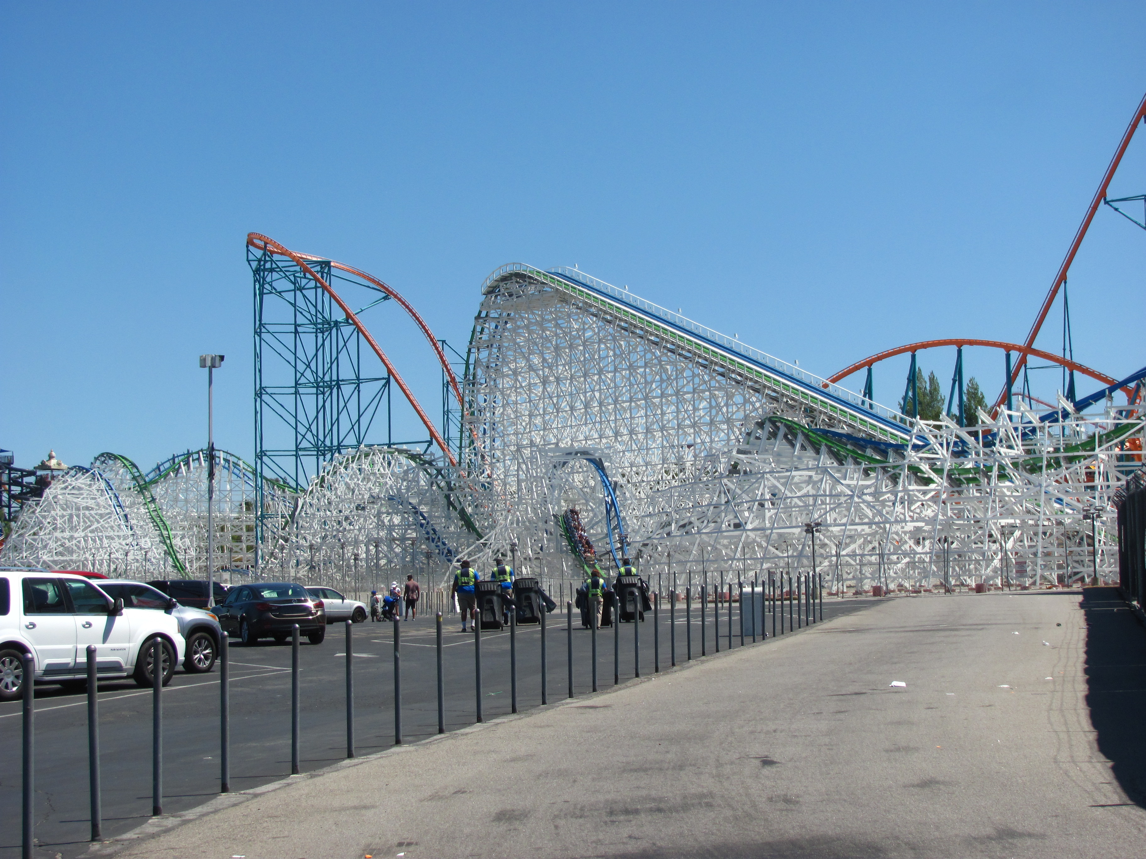 Twisted Colossus - Coasterpedia - The Amusement Ride Wiki
