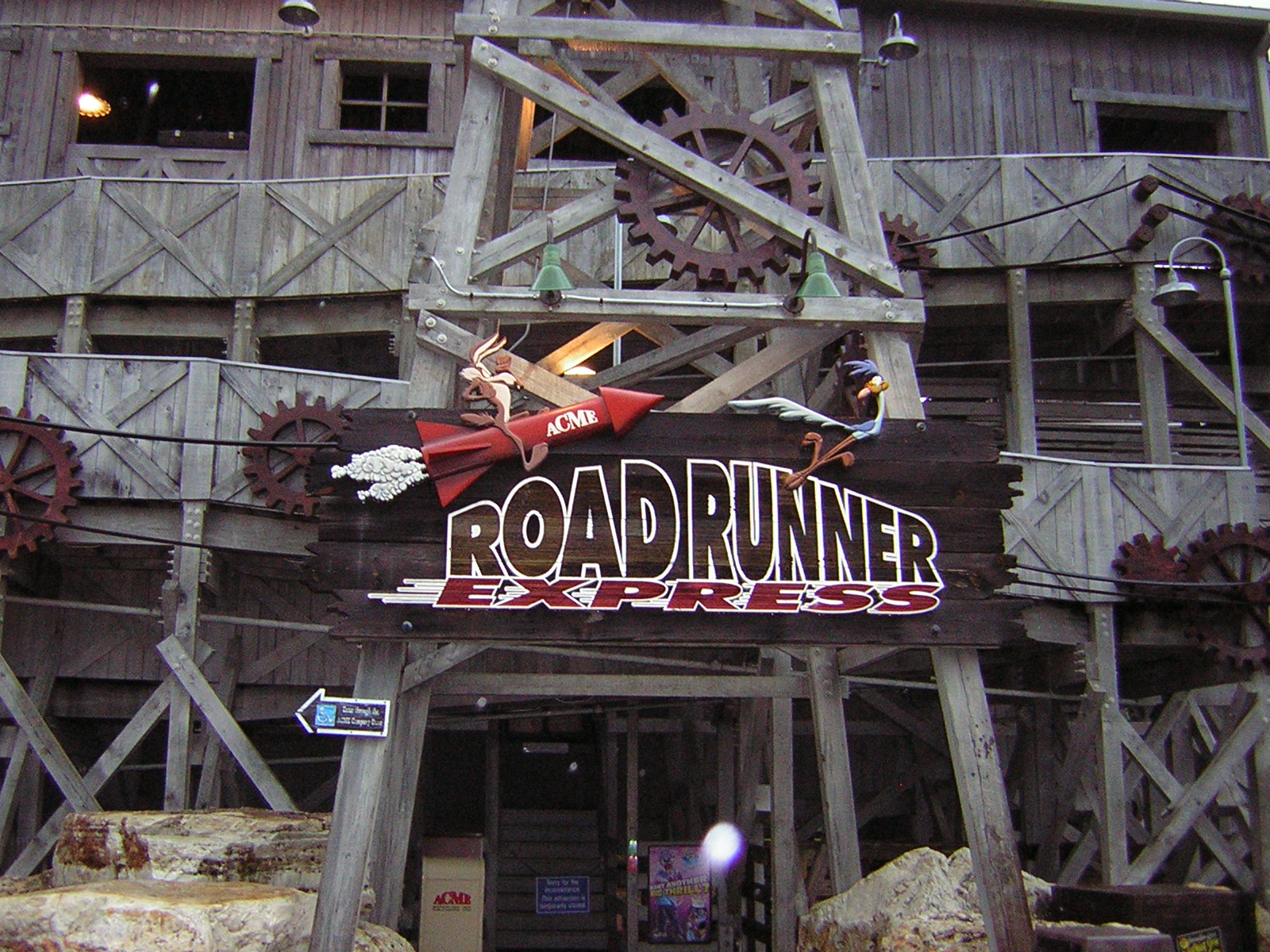 Road Runner Express (Six Flags Fiesta Texas) - Coasterpedia - The ...