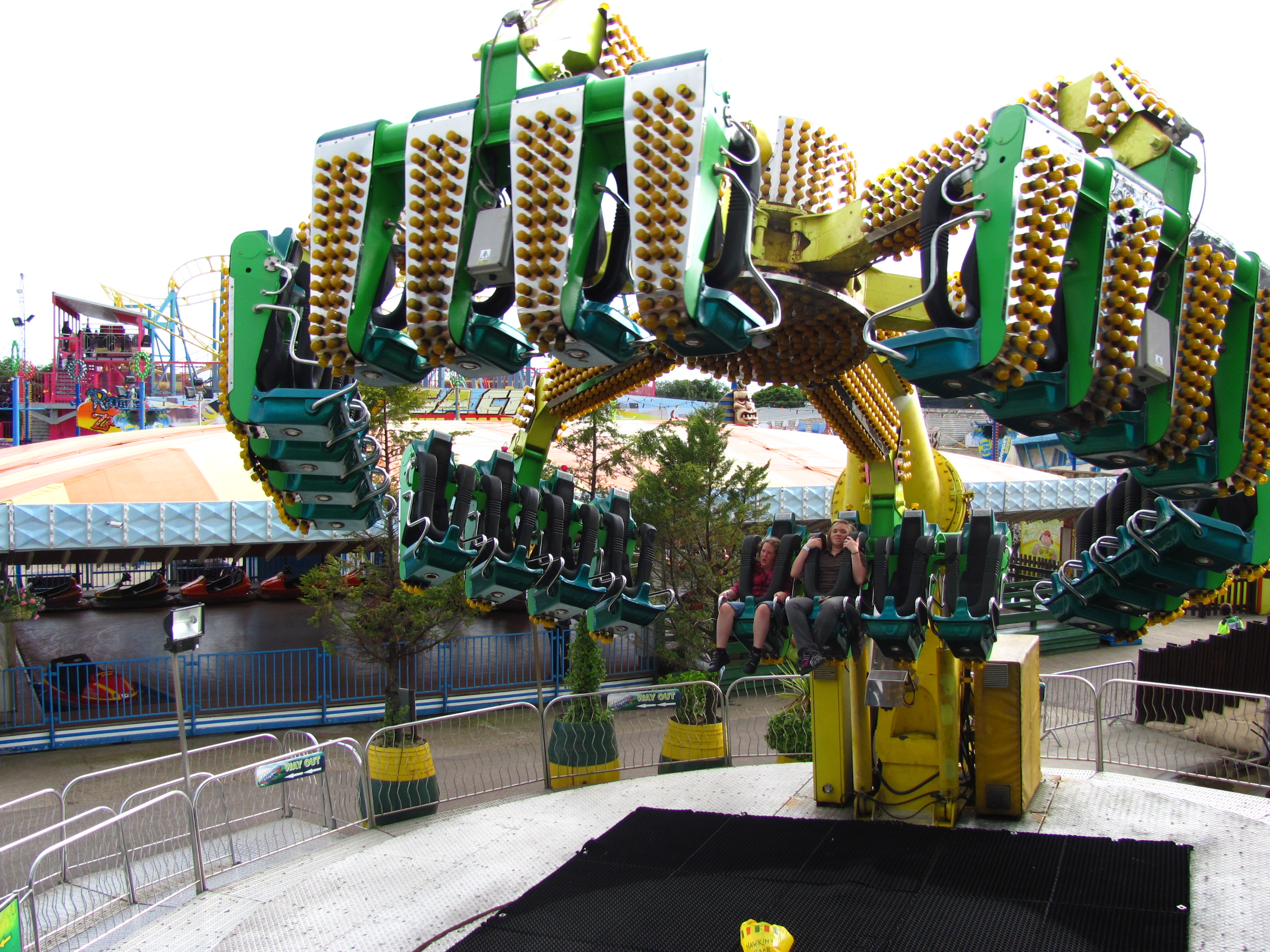 File:Dragon's Claw (Adventure Island) 2010 01.jpg - Coasterpedia - The ...