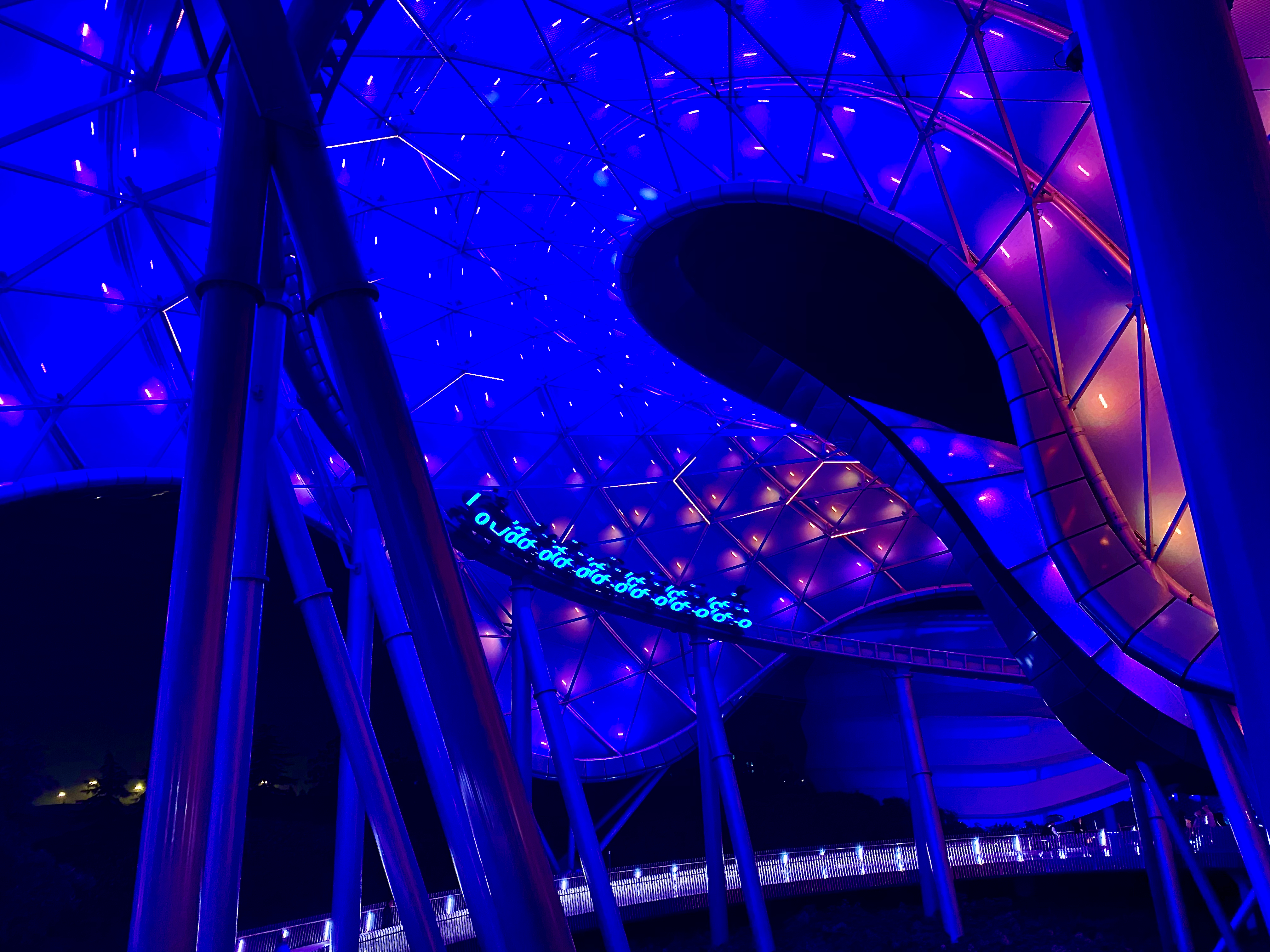 Tron Lightcycle Power Run (Shanghai Disneyland) - Coasterpedia - The ...