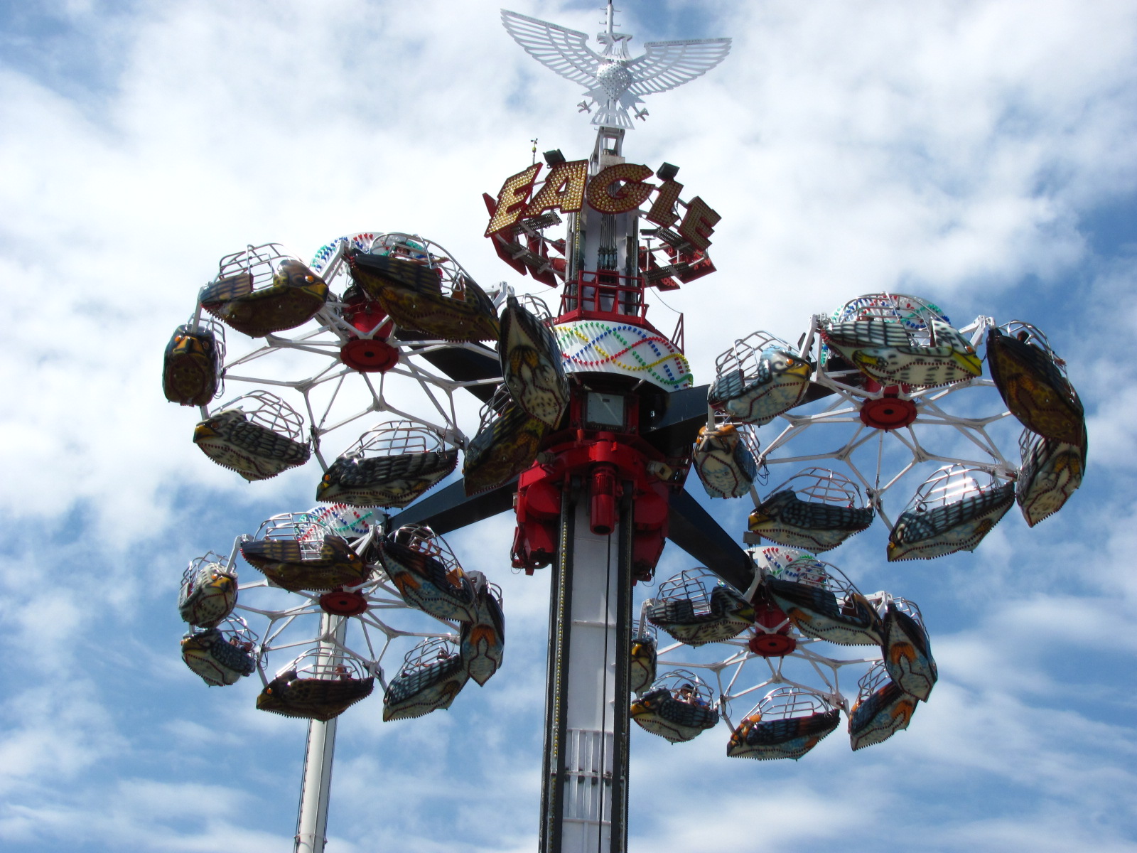 Eagle (Ocean Park) - Coasterpedia - The Amusement Ride Wiki
