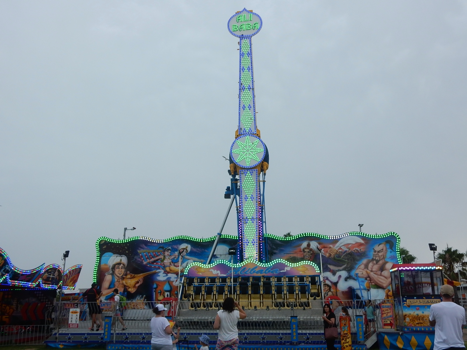 Ali Baba (Show Amusements) - Coasterpedia - The Roller Coaster and Flat ...