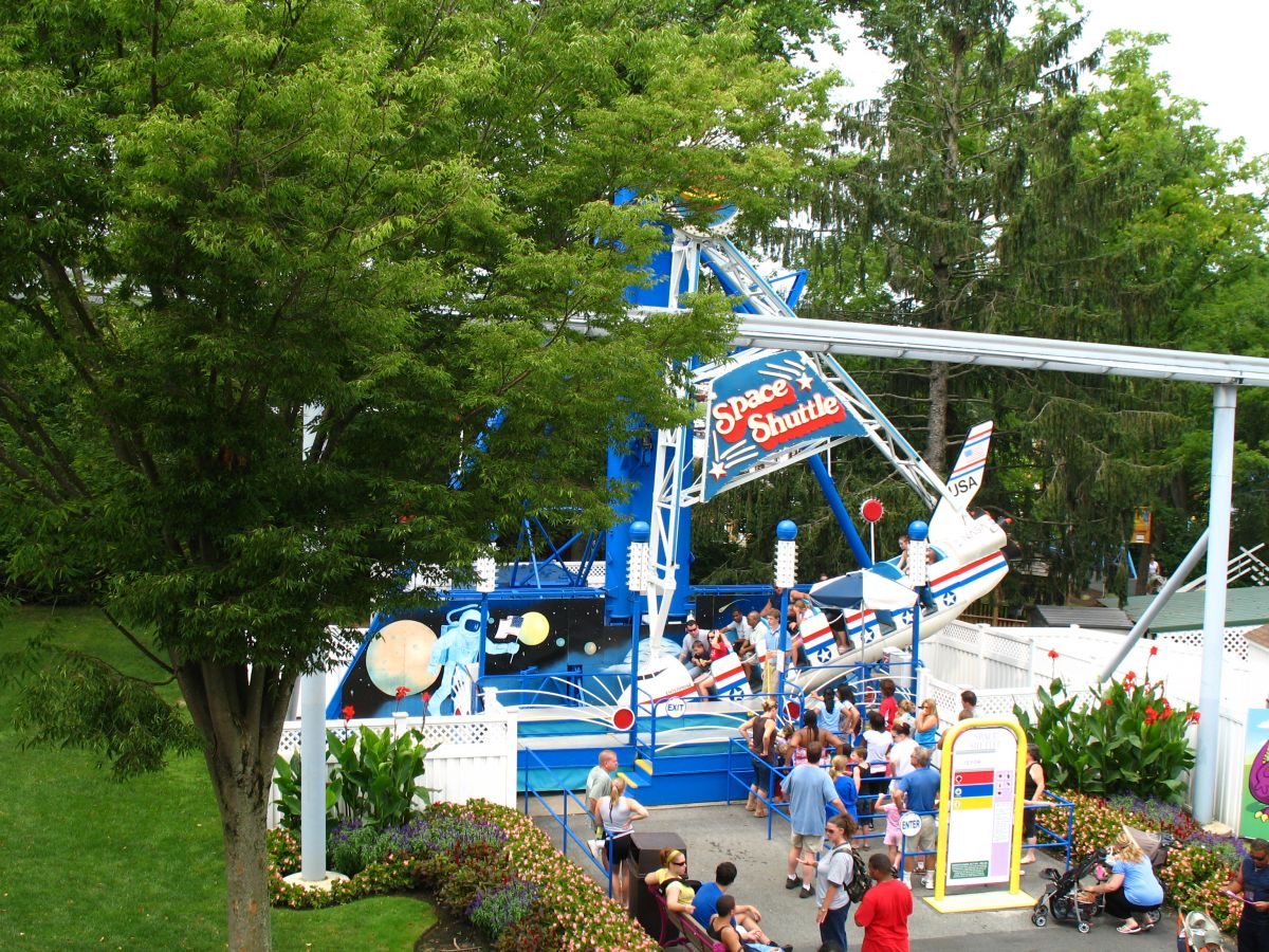 Space Shuttle Ride