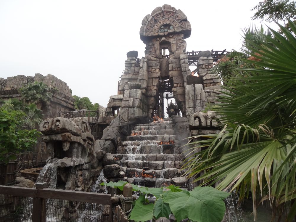 Raging Spirits - Coasterpedia - The Roller Coaster and Flat Ride Wiki