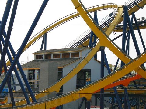 Dominator (Kings Dominion) - Coasterpedia - The Roller Coaster and Flat ...