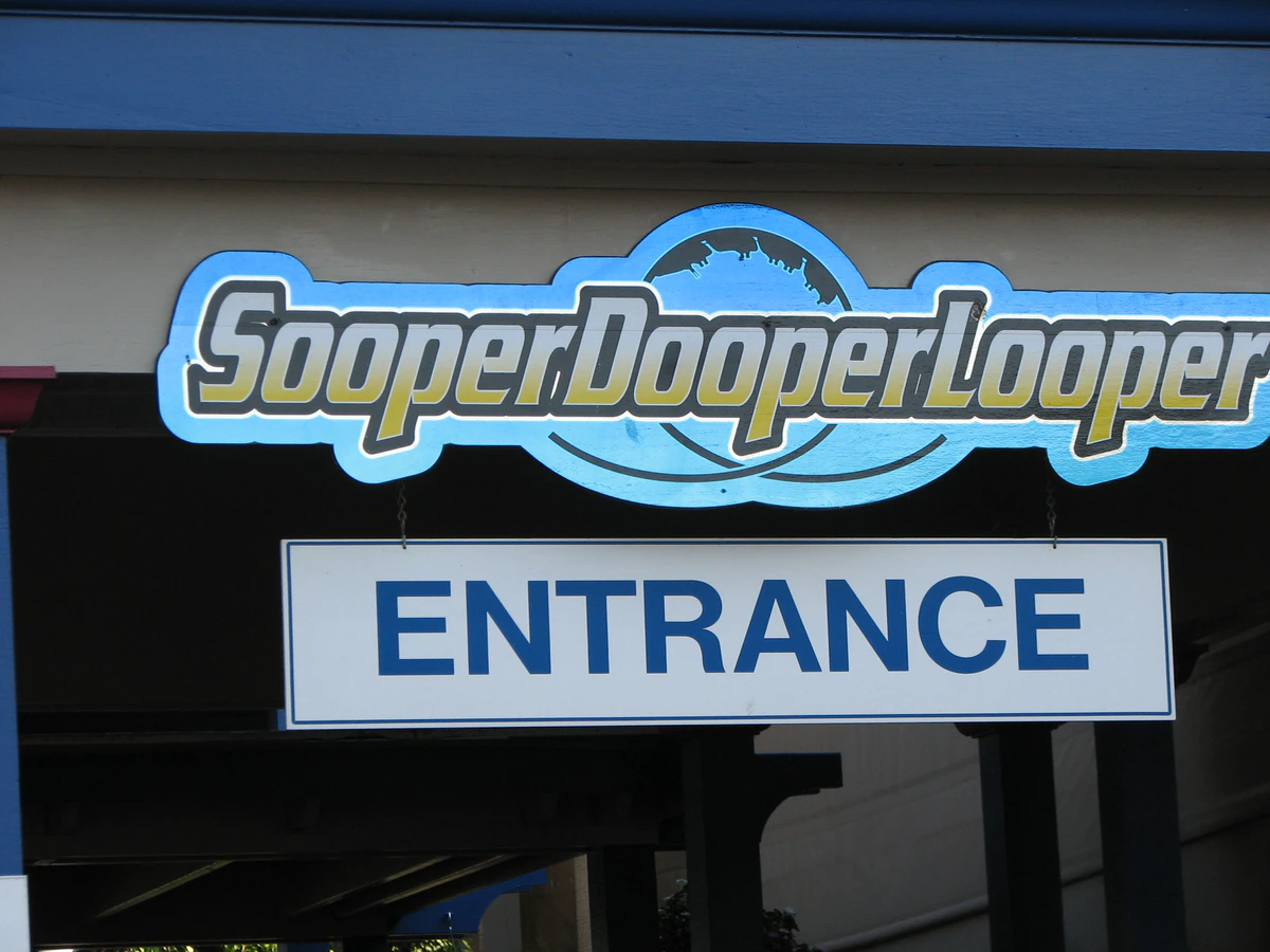 SooperDooperLooper - Coasterpedia - The Amusement Ride Wiki