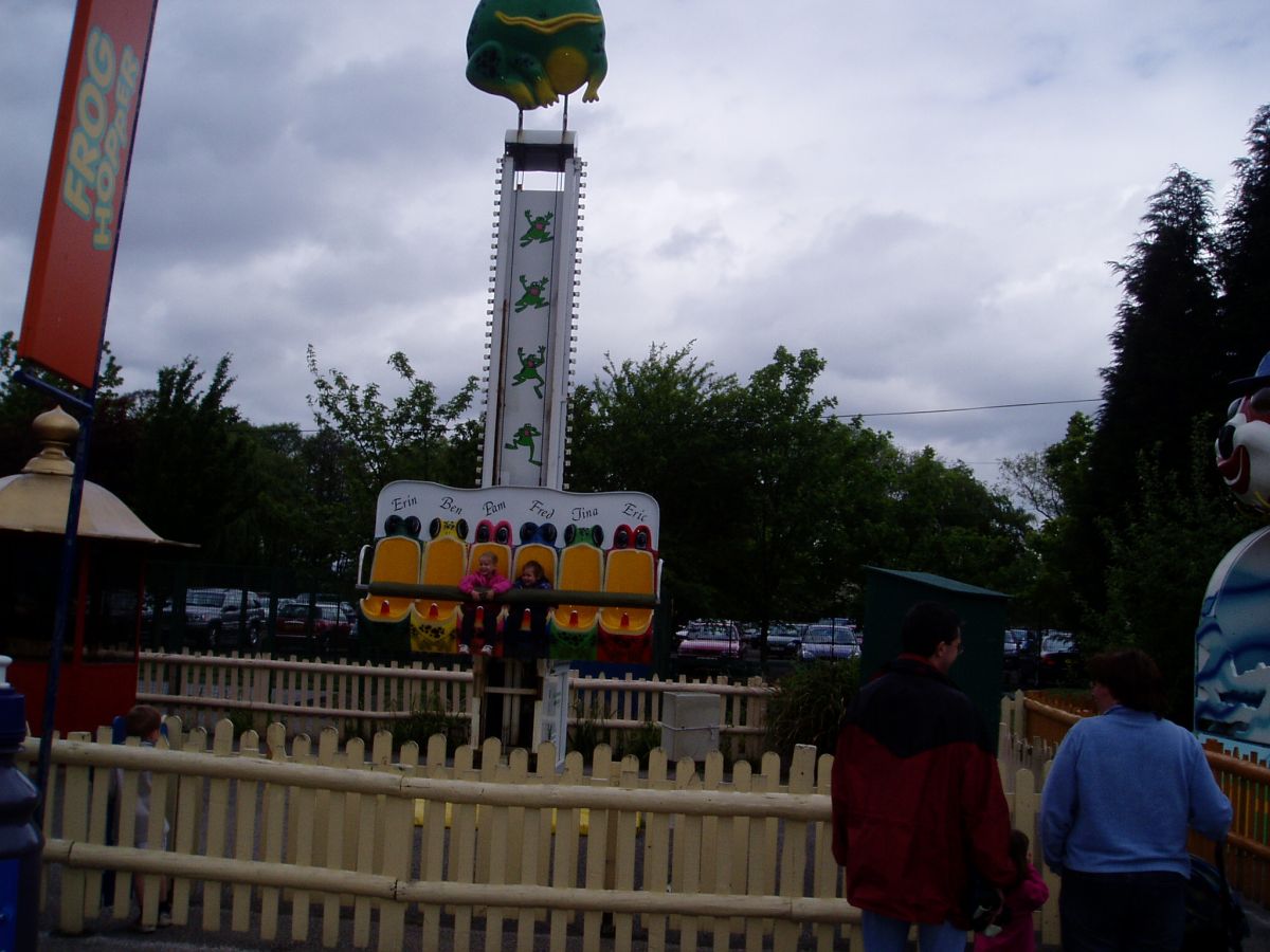Frog Hopper (Funland Hayling Island) - Coasterpedia - The Roller ...
