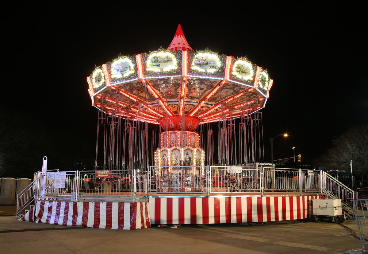 Wave Swinger (Talley Amusements) - Coasterpedia - The Roller Coaster ...