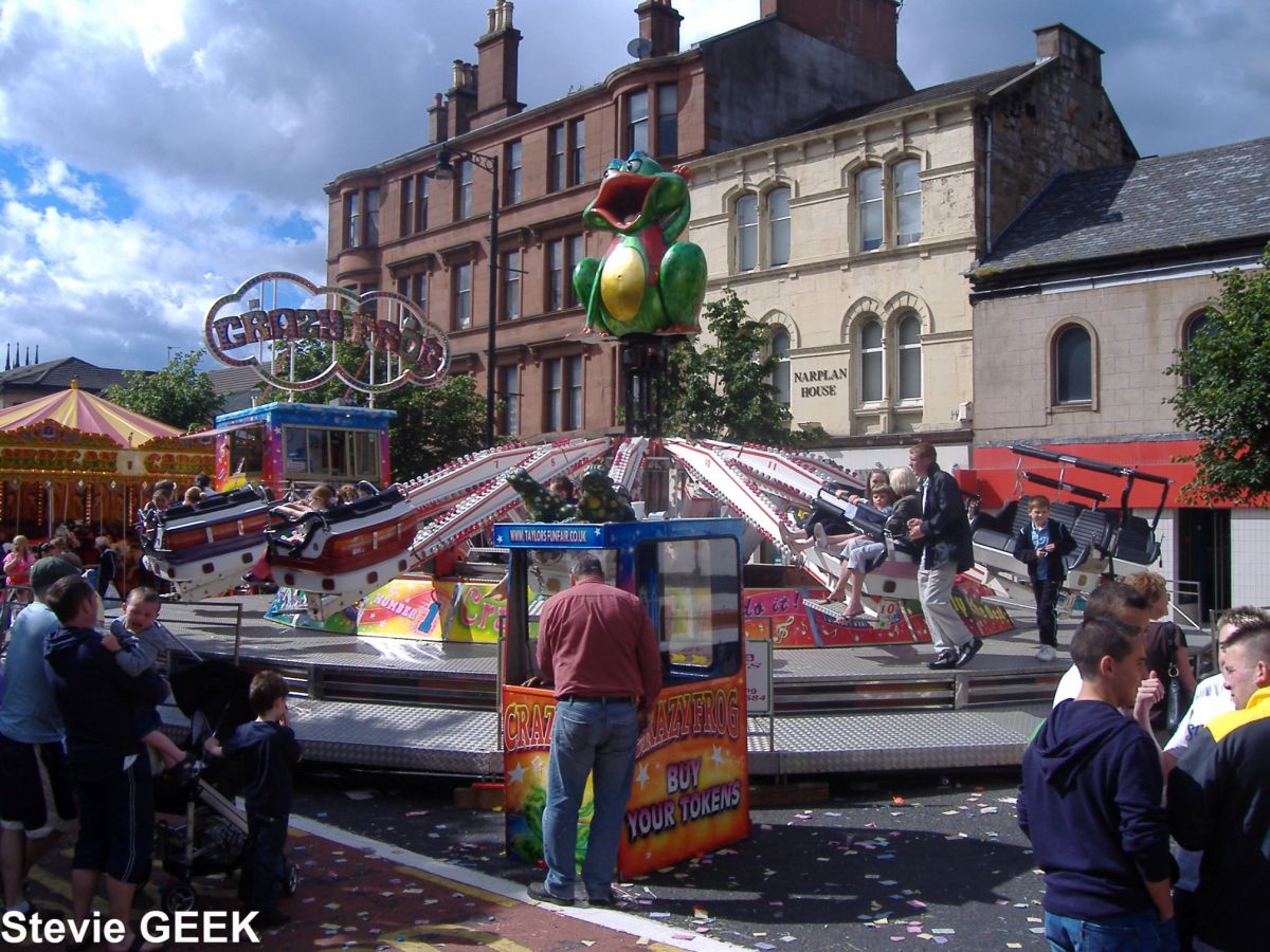 Crazy Frog (Abie Morris) - Coasterpedia - The Roller Coaster and Flat ...