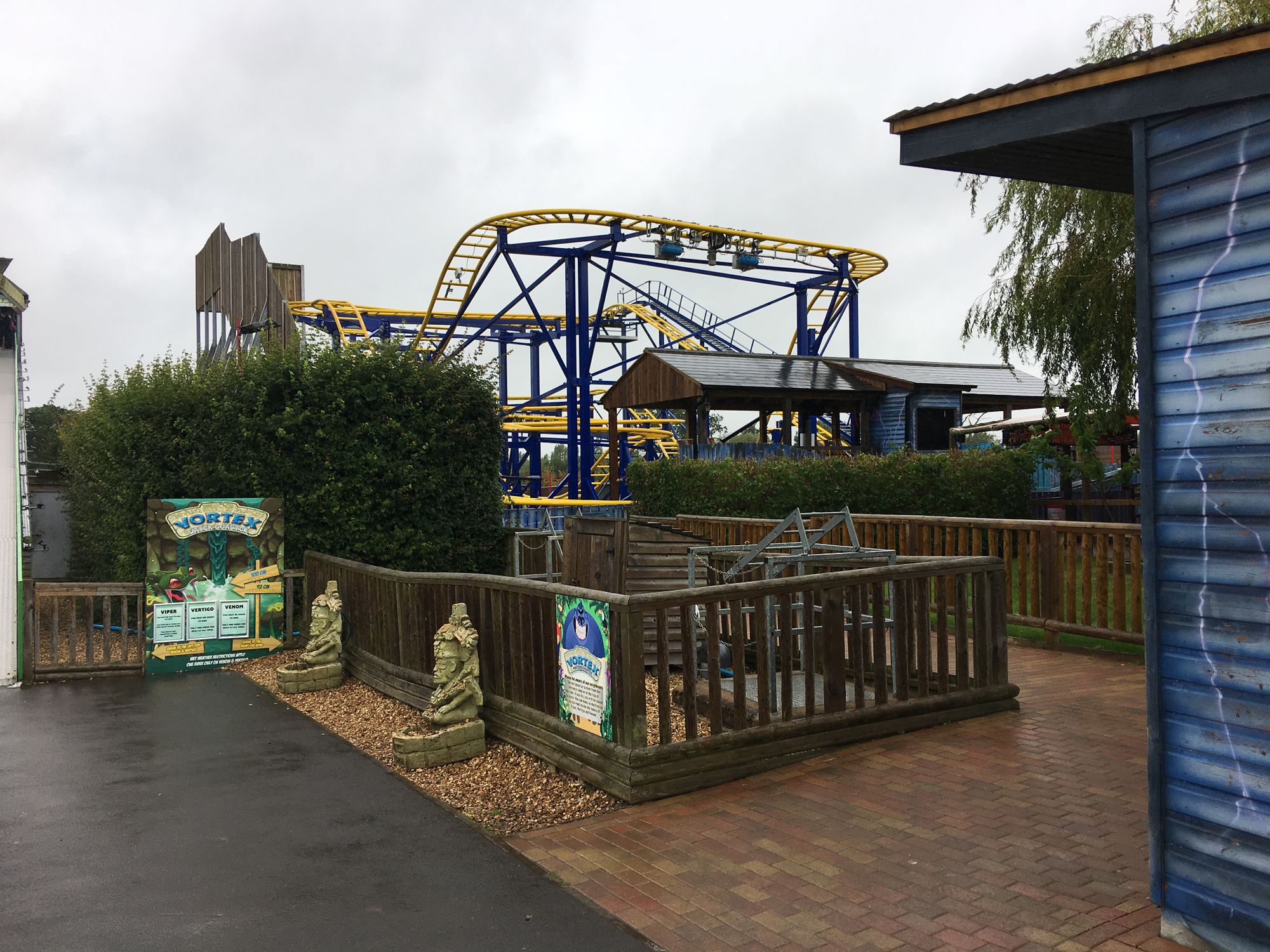 Twister Roller Coaster (Crealy Adventure Park & Resort) - Coasterpedia ...