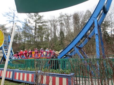 Dizzy Disk (Dollywood) - Coasterpedia - The Roller Coaster and Flat ...
