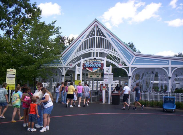 Racer (Kings Island) - Coasterpedia - The Amusement Ride Wiki