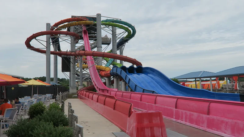 Holler! - Coasterpedia - The Amusement Ride Wiki