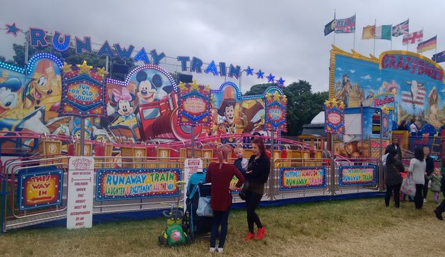 Runaway Train (Jamie Whiting) - Coasterpedia - The Roller Coaster and ...