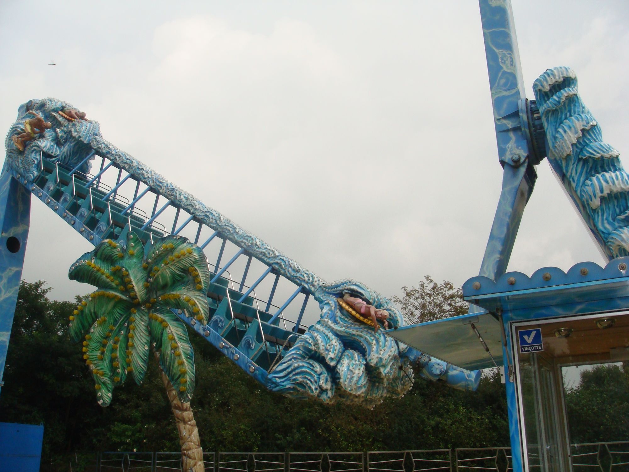 Super Nova (Verkeers- en Attractiepark Duinen Zathe) - Coasterpedia ...