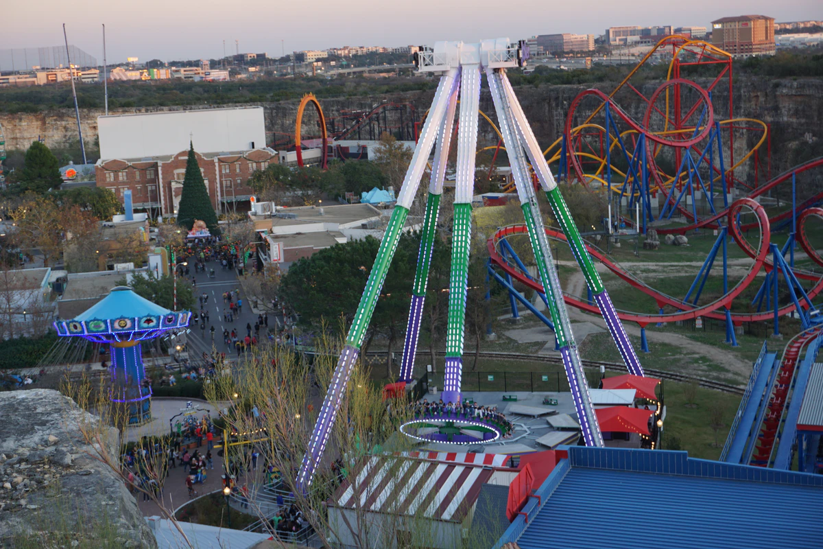 Joker: Carnival of Chaos (Six Flags Fiesta Texas) - Coasterpedia - The ...