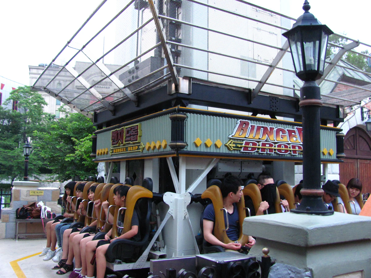 Ballistic Tower (Intamin product) - Coasterpedia - The Amusement Ride Wiki