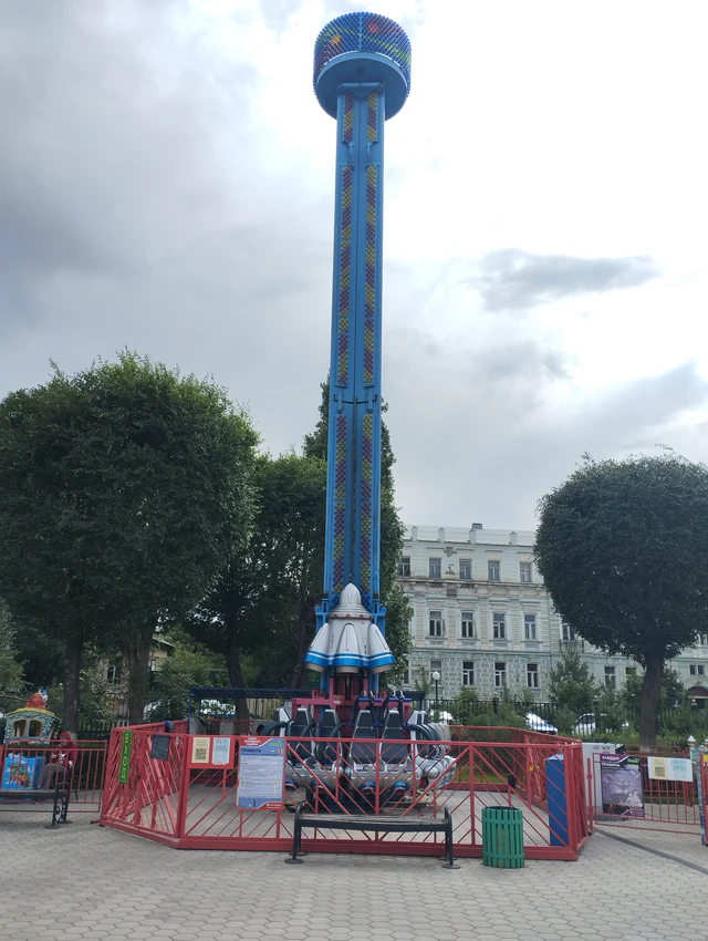 Free Fall Tower (Park Topolya) - Coasterpedia - The Amusement Ride Wiki