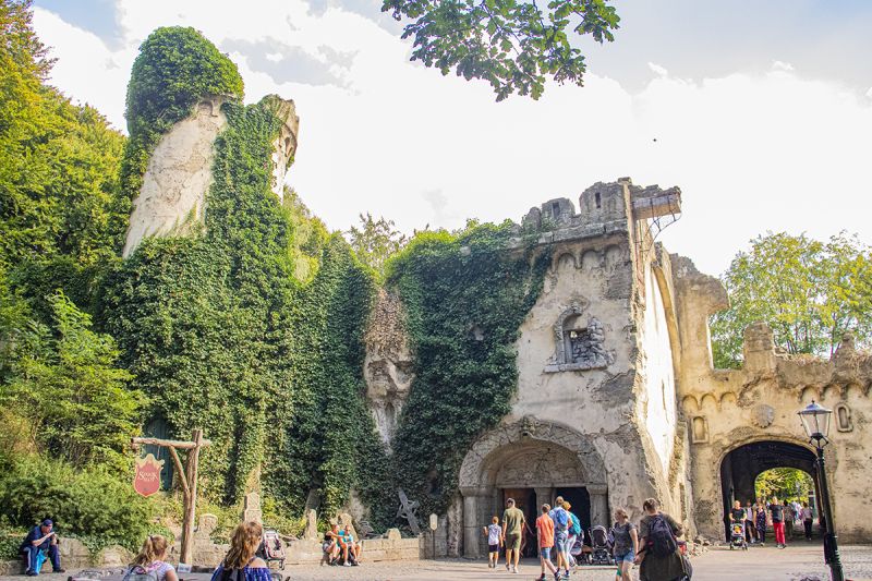 Spookslot (Efteling) - Coasterpedia - The Roller Coaster and Flat Ride Wiki