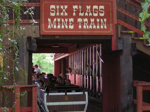Runaway Mine Train (Six Flags Over Texas) - Coasterpedia - The Roller ...