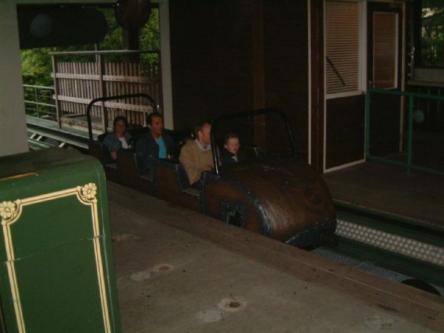 File:Bob (Efteling) 2005 01.jpg - Coasterpedia - The Roller Coaster and ...