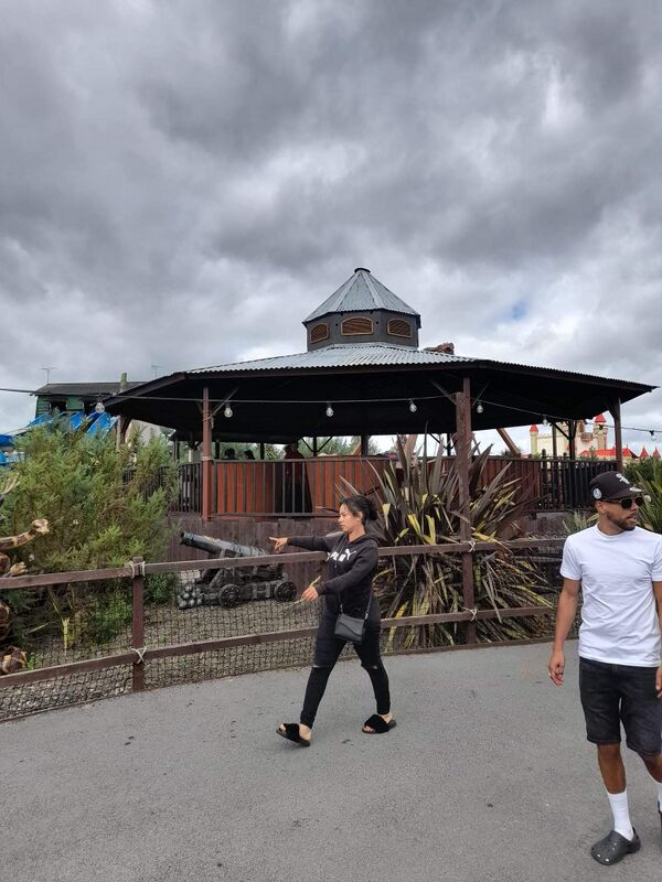 Blackbeard's Barrels - Coasterpedia - The Roller Coaster and Flat Ride Wiki