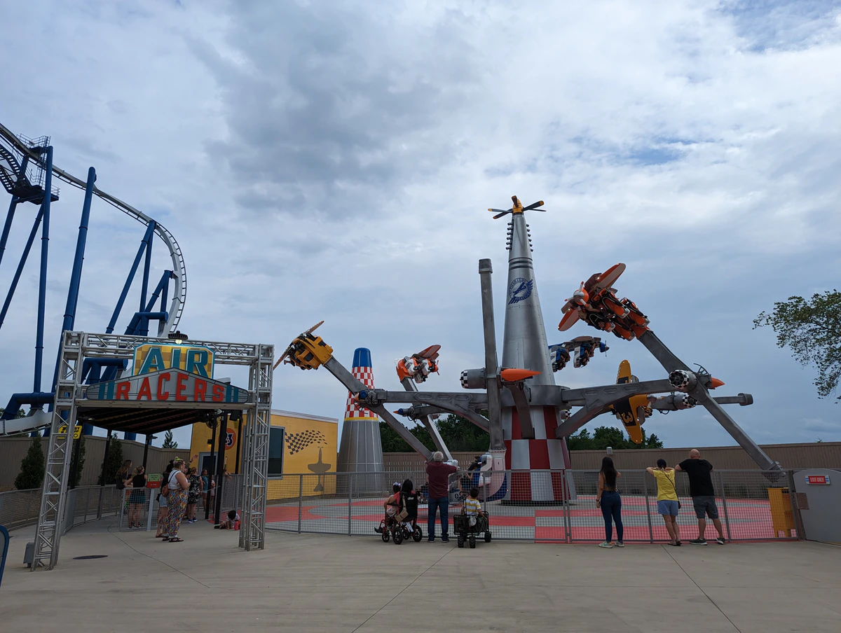 Air Racers (Carowinds) - Coasterpedia - The Amusement Ride Wiki