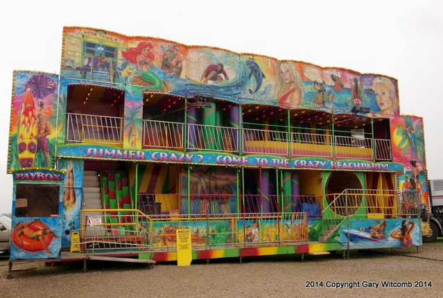 Crazy Beach Party (Leonard Derry) - Coasterpedia - The Amusement Ride Wiki