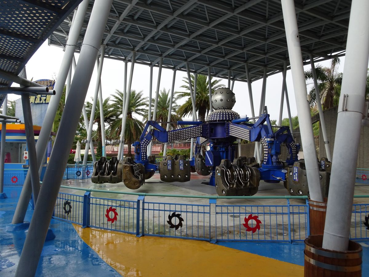 Energy Storm (Lihpao Land) - Coasterpedia - The Roller Coaster and Flat ...