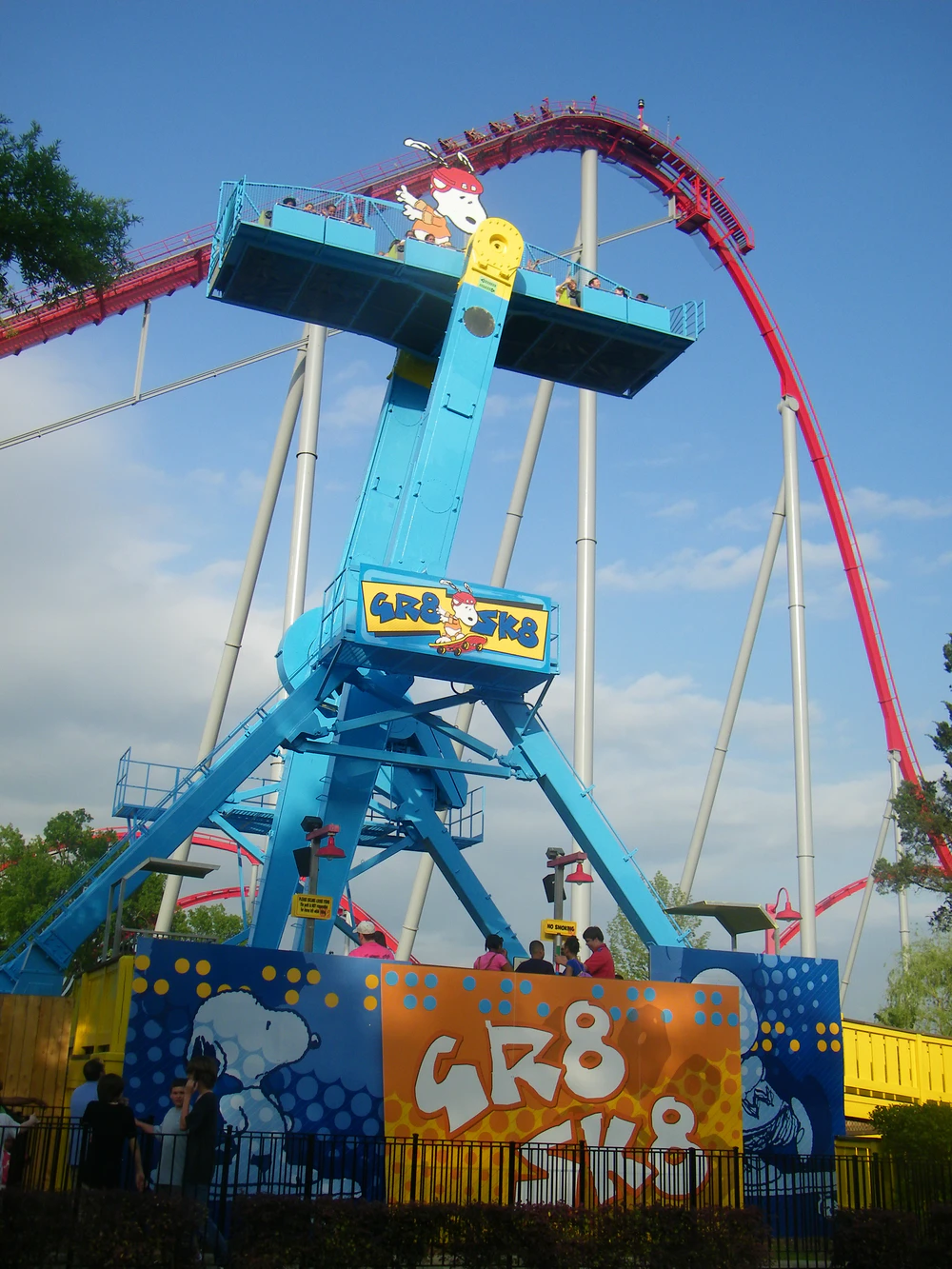 Snoopy's GR8 SK8 - Coasterpedia - The Amusement Ride Wiki