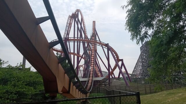 Raging Bull - Coasterpedia - The Roller Coaster and Flat Ride Wiki