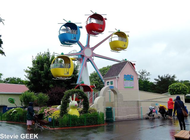 Miss Rabbit's Helicopter Flight - Coasterpedia - The Roller Coaster and ...