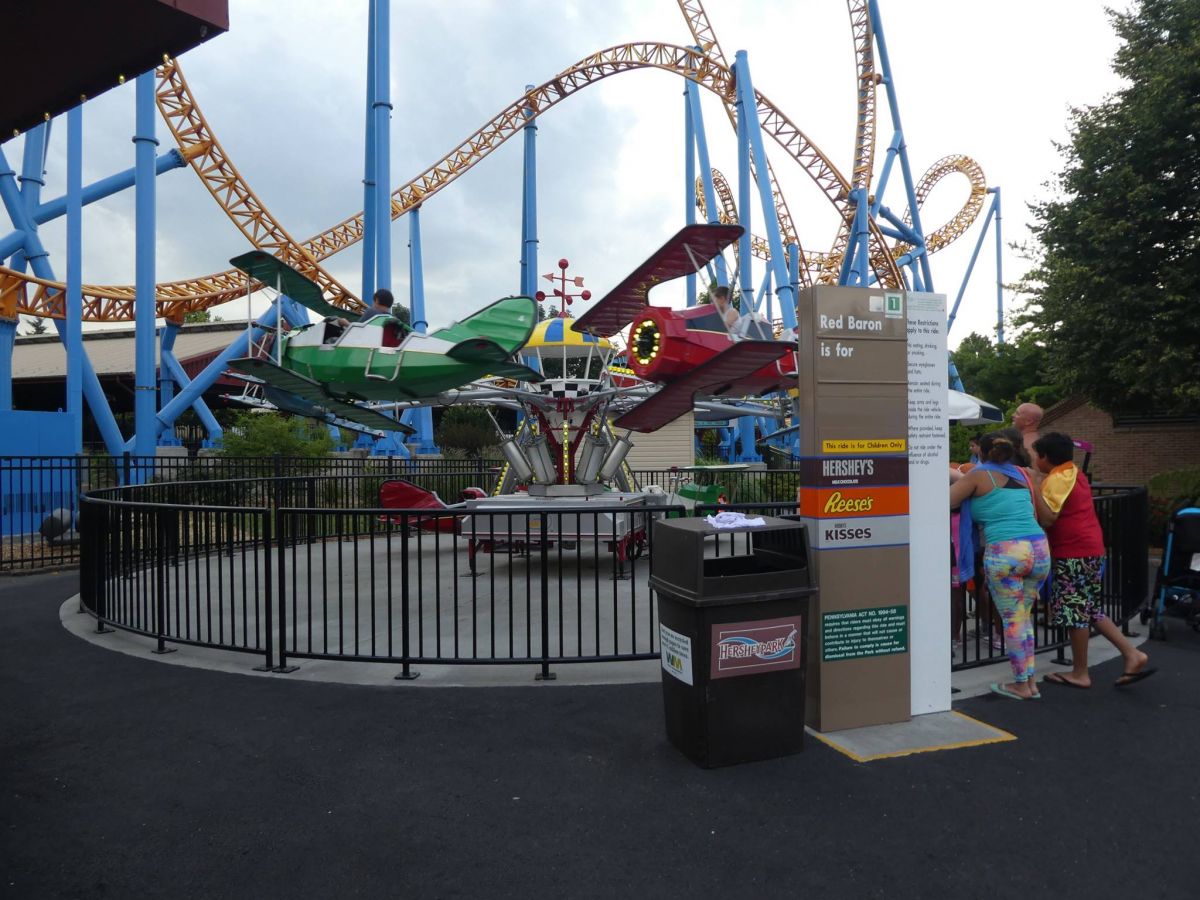 Red Baron (Hersheypark) - Coasterpedia - The Roller Coaster and Flat ...