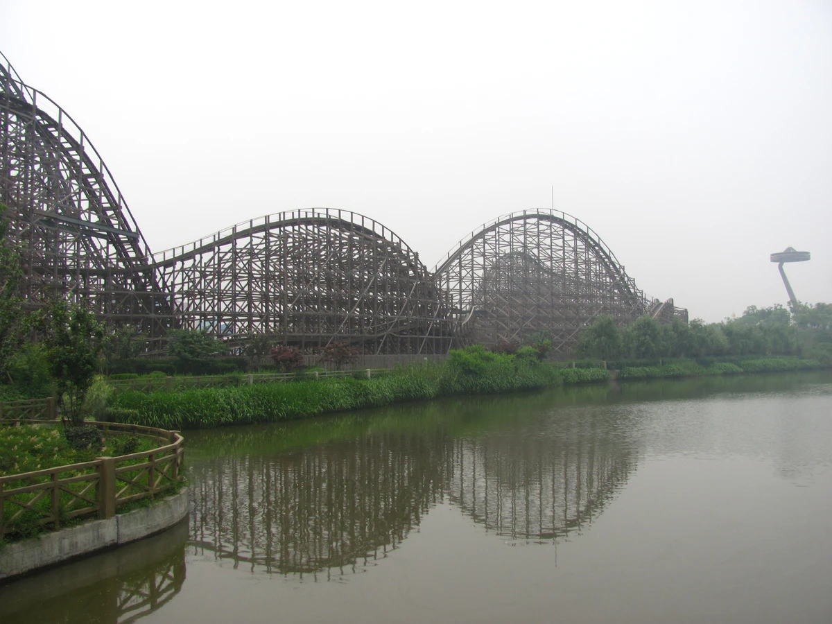 Wooden Coaster - Fireball - Coasterpedia - The Amusement Ride Wiki
