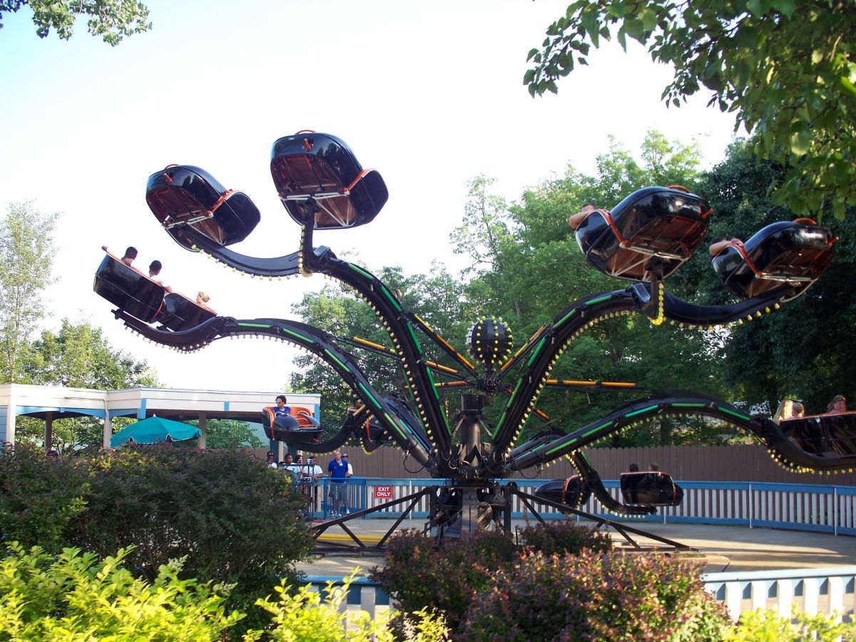 Paul Revere's Midnight Ride - Coasterpedia - The Roller Coaster and ...