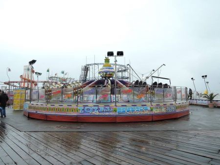 Techno Jump (Piccaluga) - Coasterpedia - The Roller Coaster and Flat ...