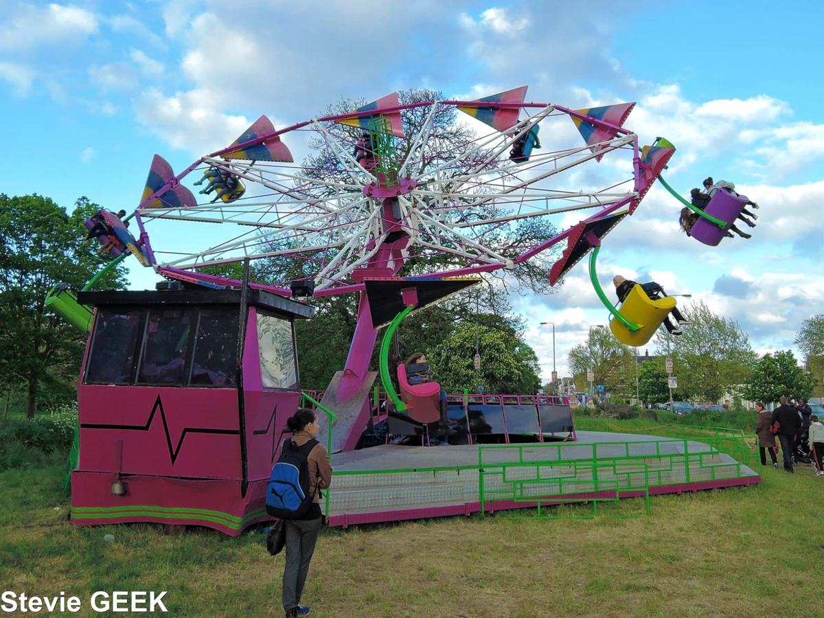 Sky Diver (Charlton Day) - Coasterpedia - The Amusement Ride Wiki