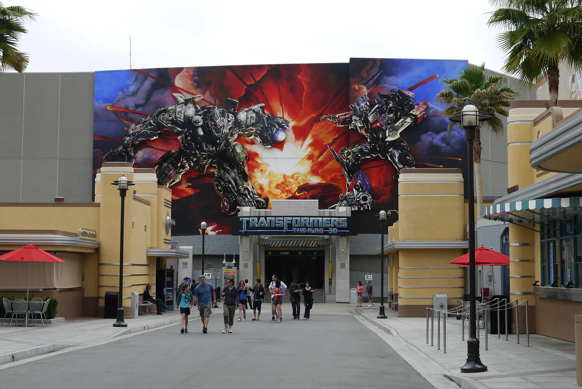 Transformers: The Ride-3D (Universal Studios Hollywood) - Coasterpedia ...