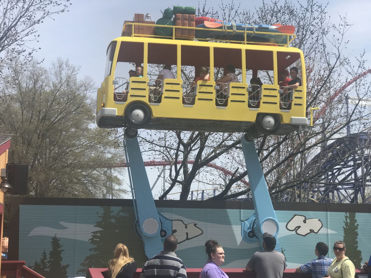 Camp Bus (Carowinds) - Coasterpedia - The Roller Coaster and Flat Ride Wiki