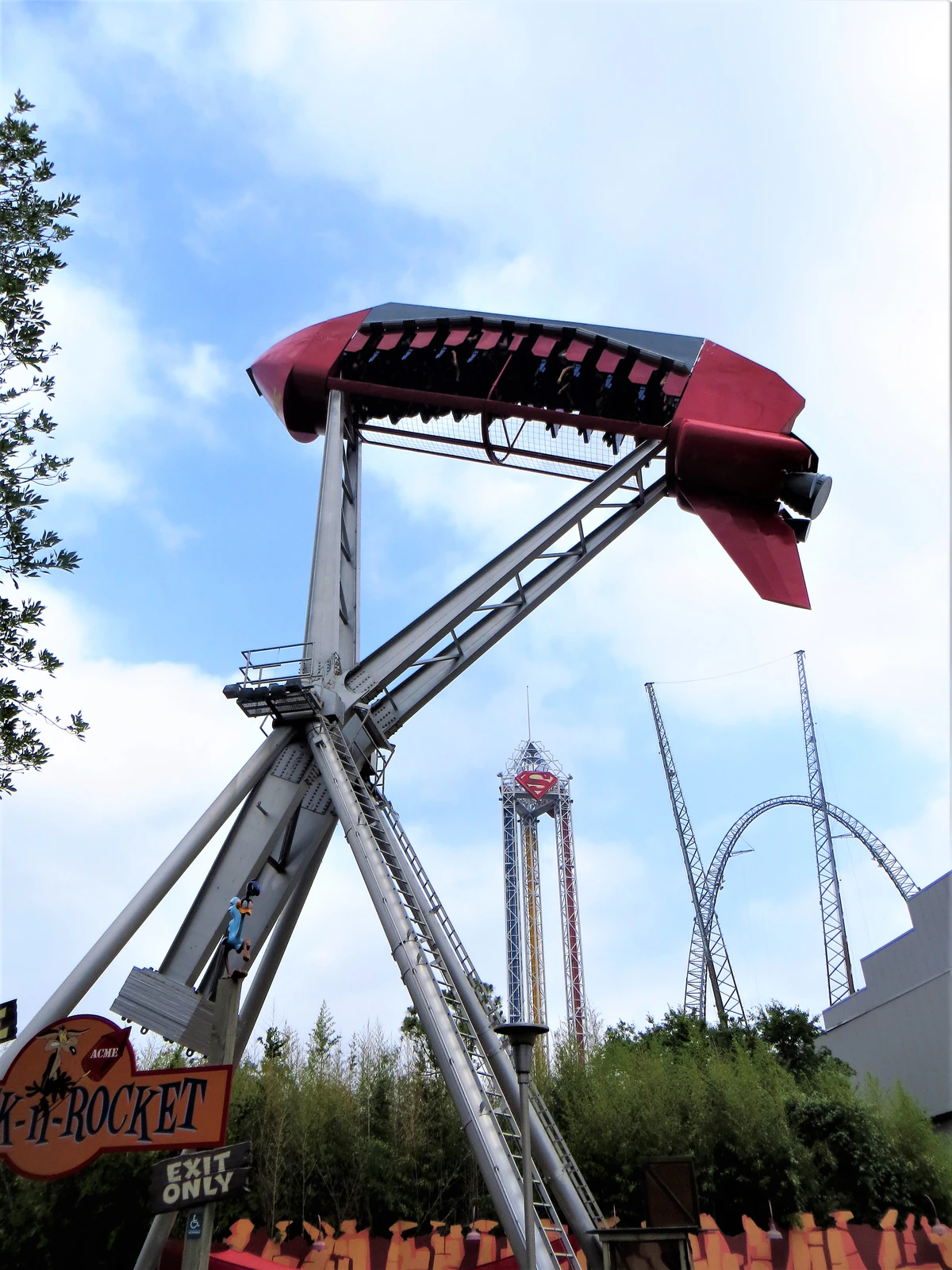 ACME Rock-n-Rocket - Coasterpedia - The Amusement Ride Wiki
