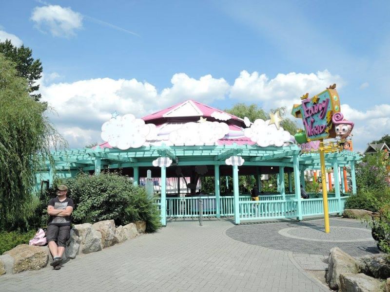 Fairy World Spin - Coasterpedia - The Roller Coaster and Flat Ride Wiki