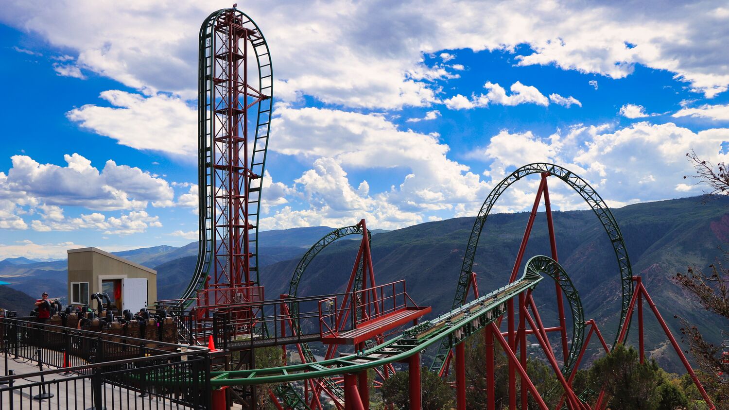 Defiance - Coasterpedia - The Roller Coaster and Flat Ride Wiki