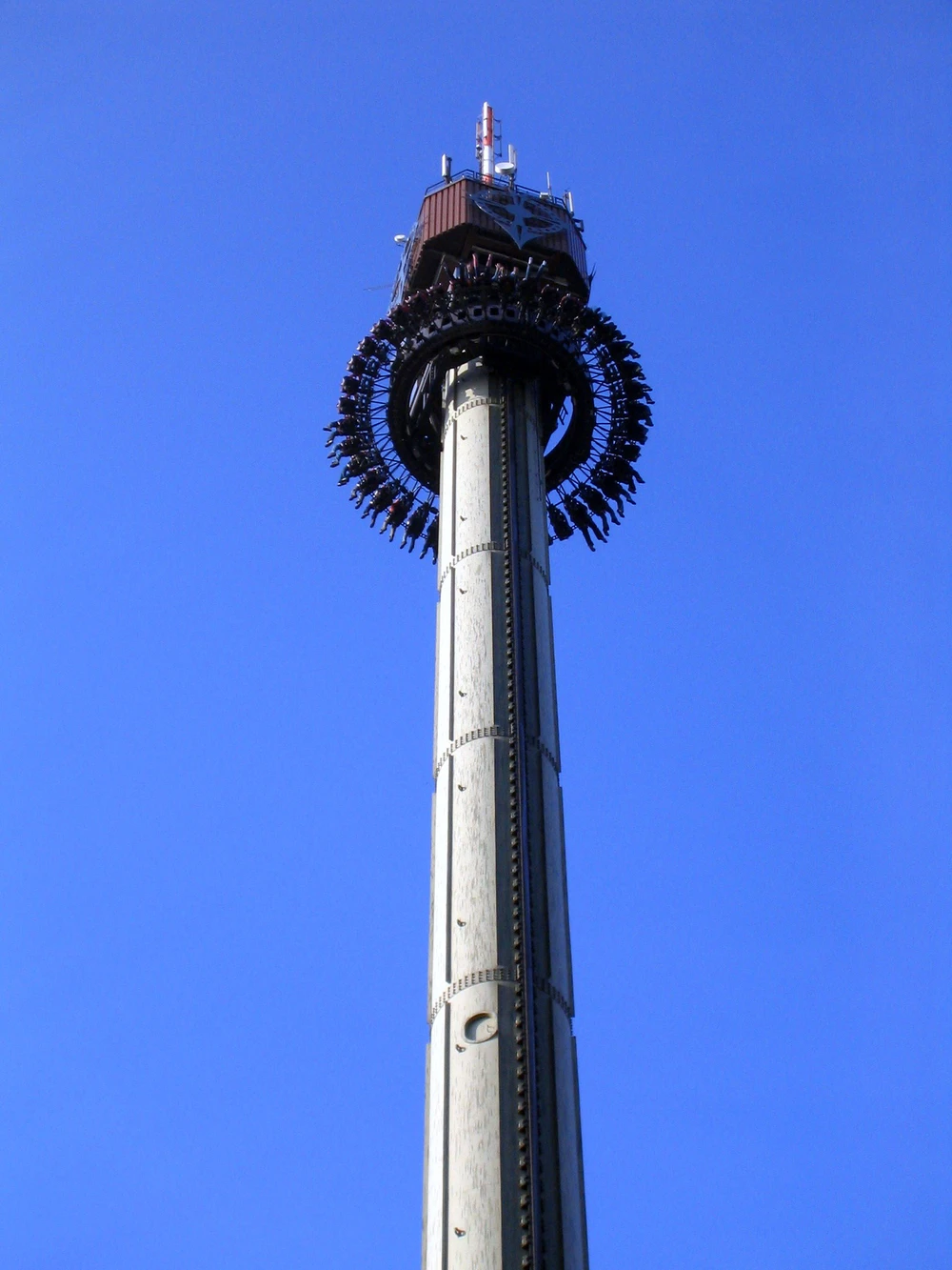 Gyro Drop (Intamin product) - Coasterpedia - The Amusement Ride Wiki