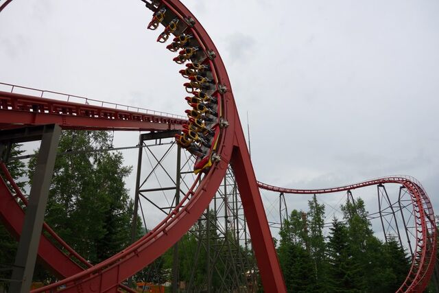 Standing Coaster - Coasterpedia - The Roller Coaster and Flat Ride Wiki