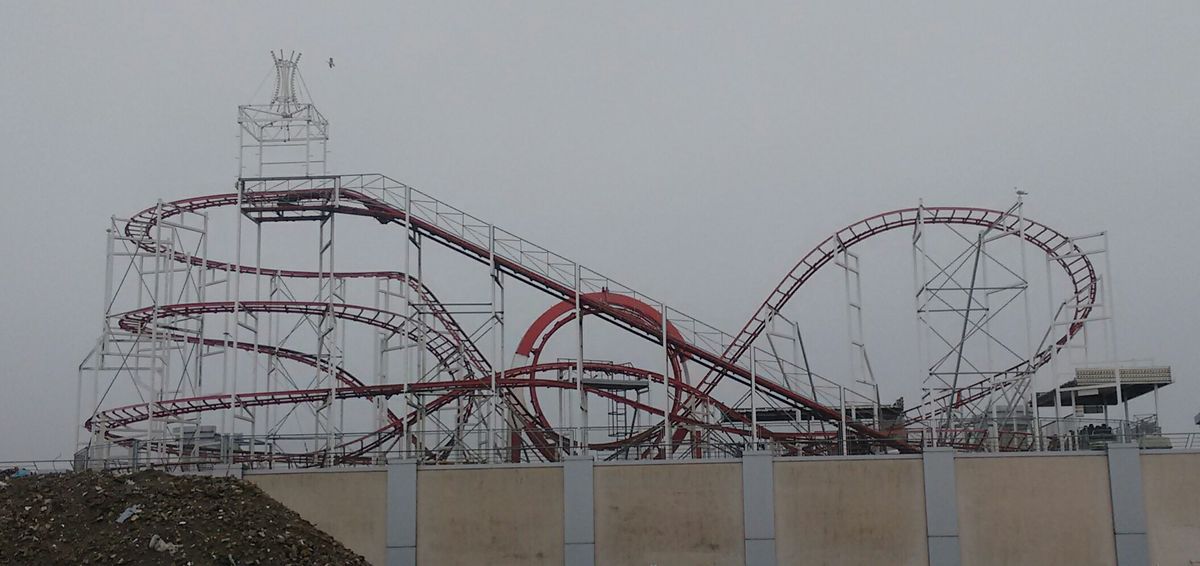 Looping Star (Clacton Pier) - Coasterpedia - The Roller Coaster and ...