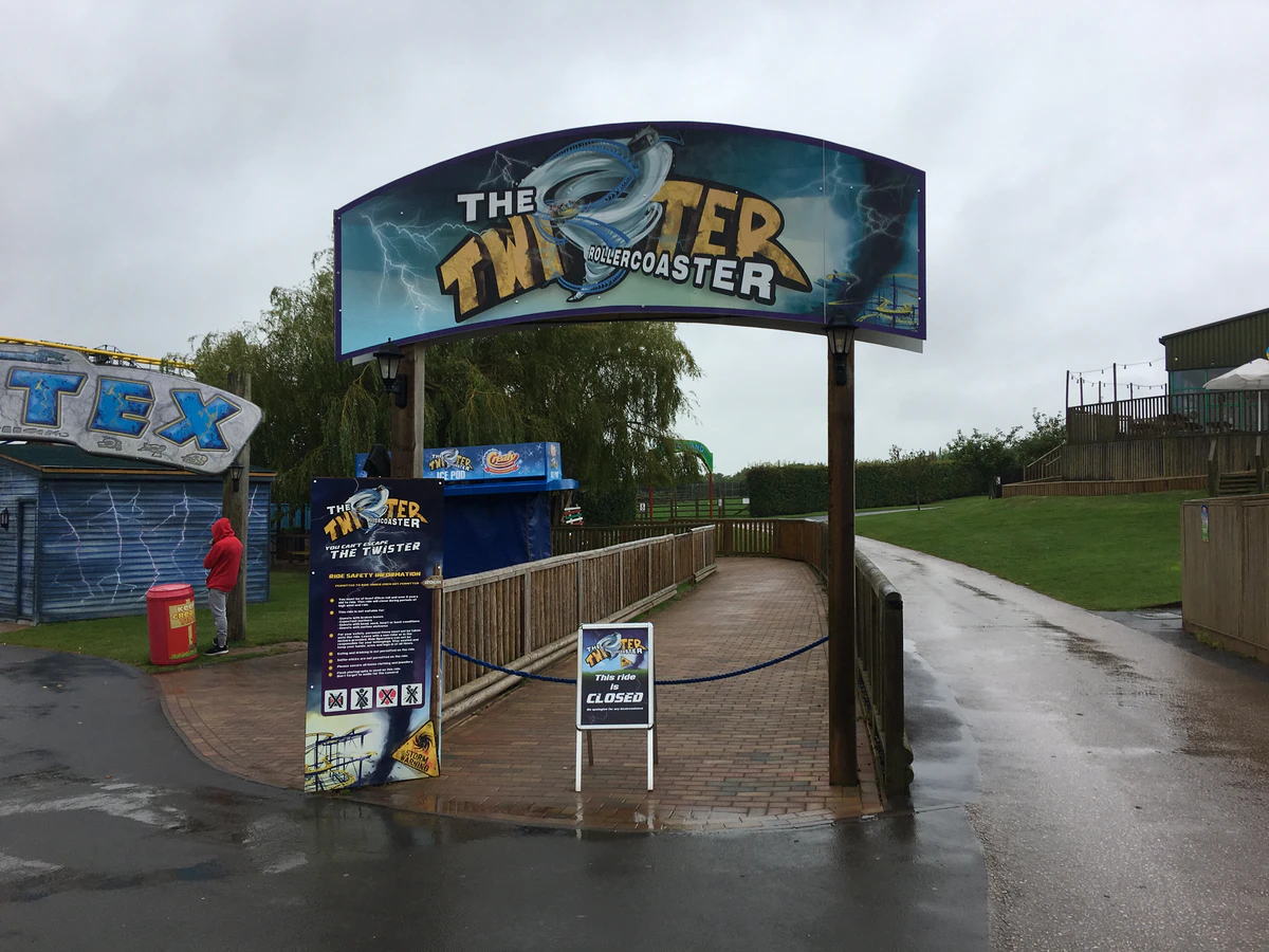 Twister Roller Coaster (Crealy Adventure Park & Resort) - Coasterpedia ...