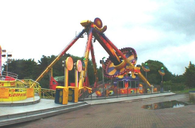 Frisbee (George Bird) - Coasterpedia - The Roller Coaster and Flat Ride ...