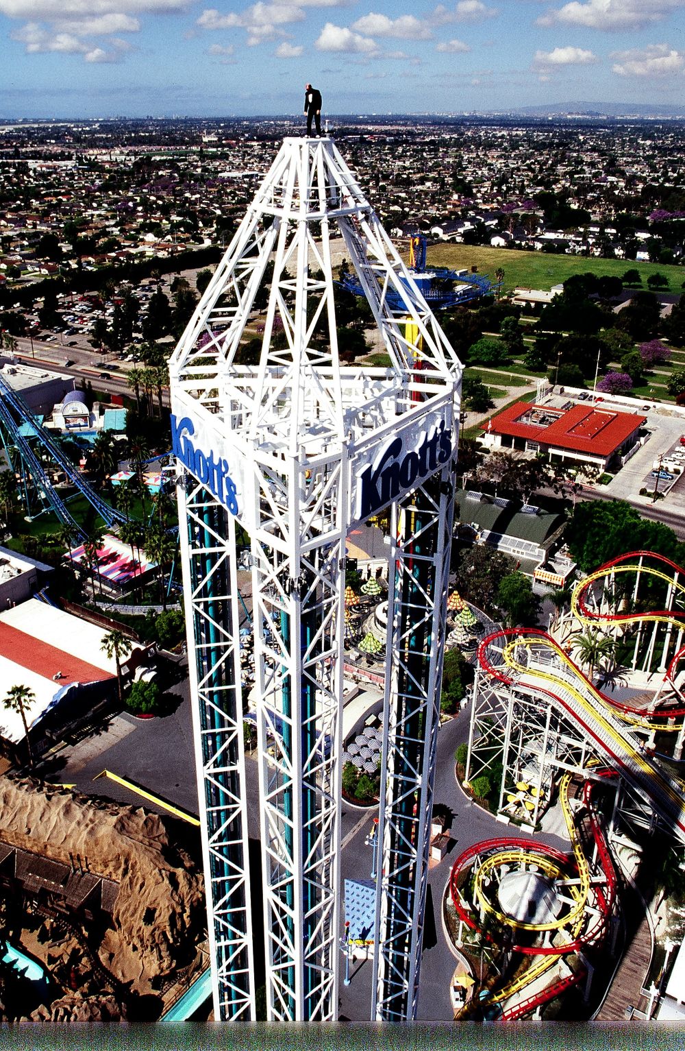 Supreme Scream Knotts Berry Farm